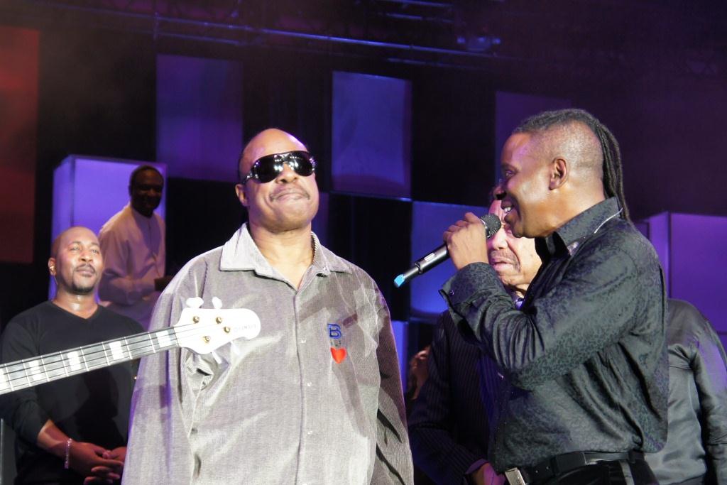 Stevie Wonder, Philip Bailey, Sheila E & Earth, Wind And Fire @ CES ...