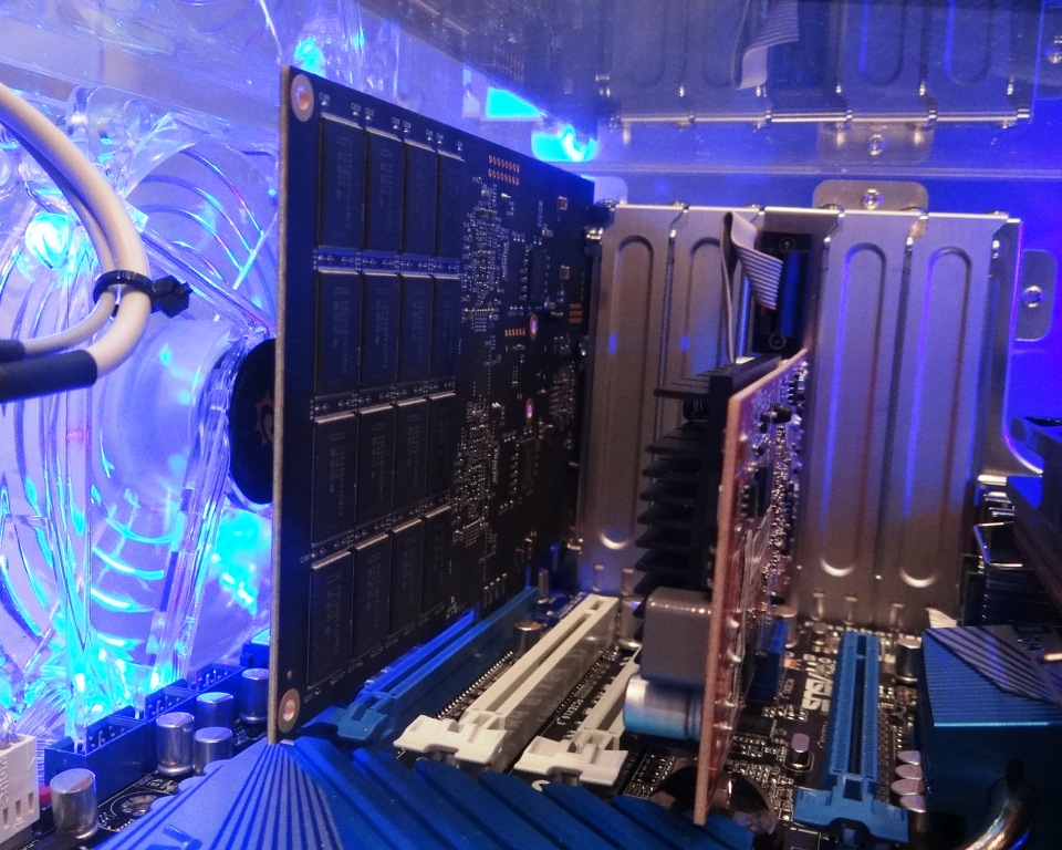 OCZ Unveils Vector PCIE SSD at CES 2013 Las Vegas | The SSD Review