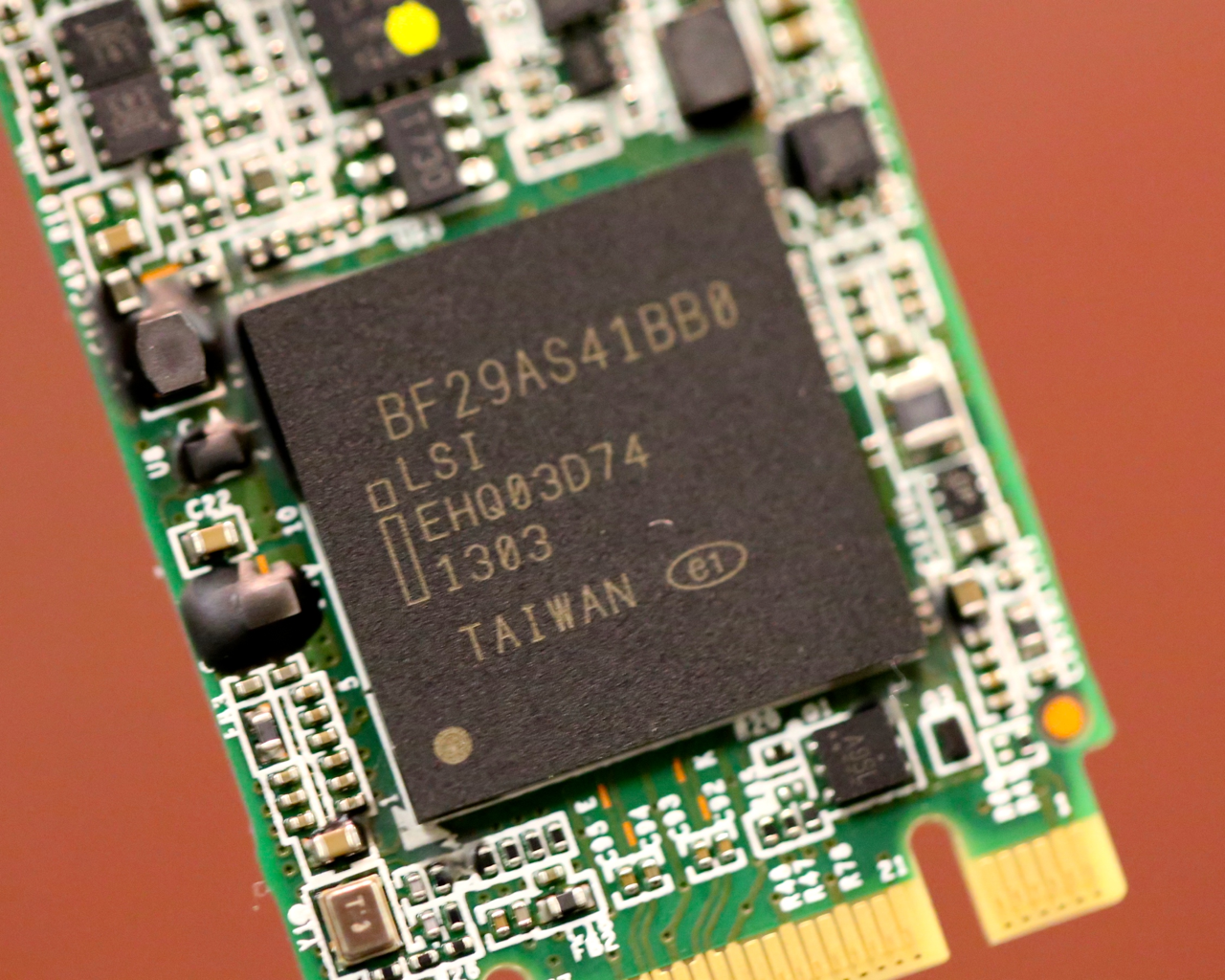 Intel 1500 Pro M.2 SSD Debuts With Another Unknown Intel M.2 SSD ...