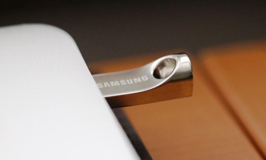 Samsung's Newest Flash Drives Reviewed | The SSD Review