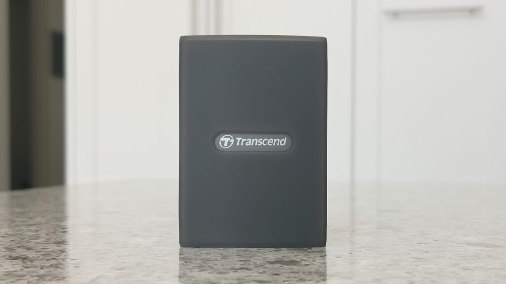 Transcend RDE2 CF Express Type B Memory Card Reader Review - 1st 20Gbps ...
