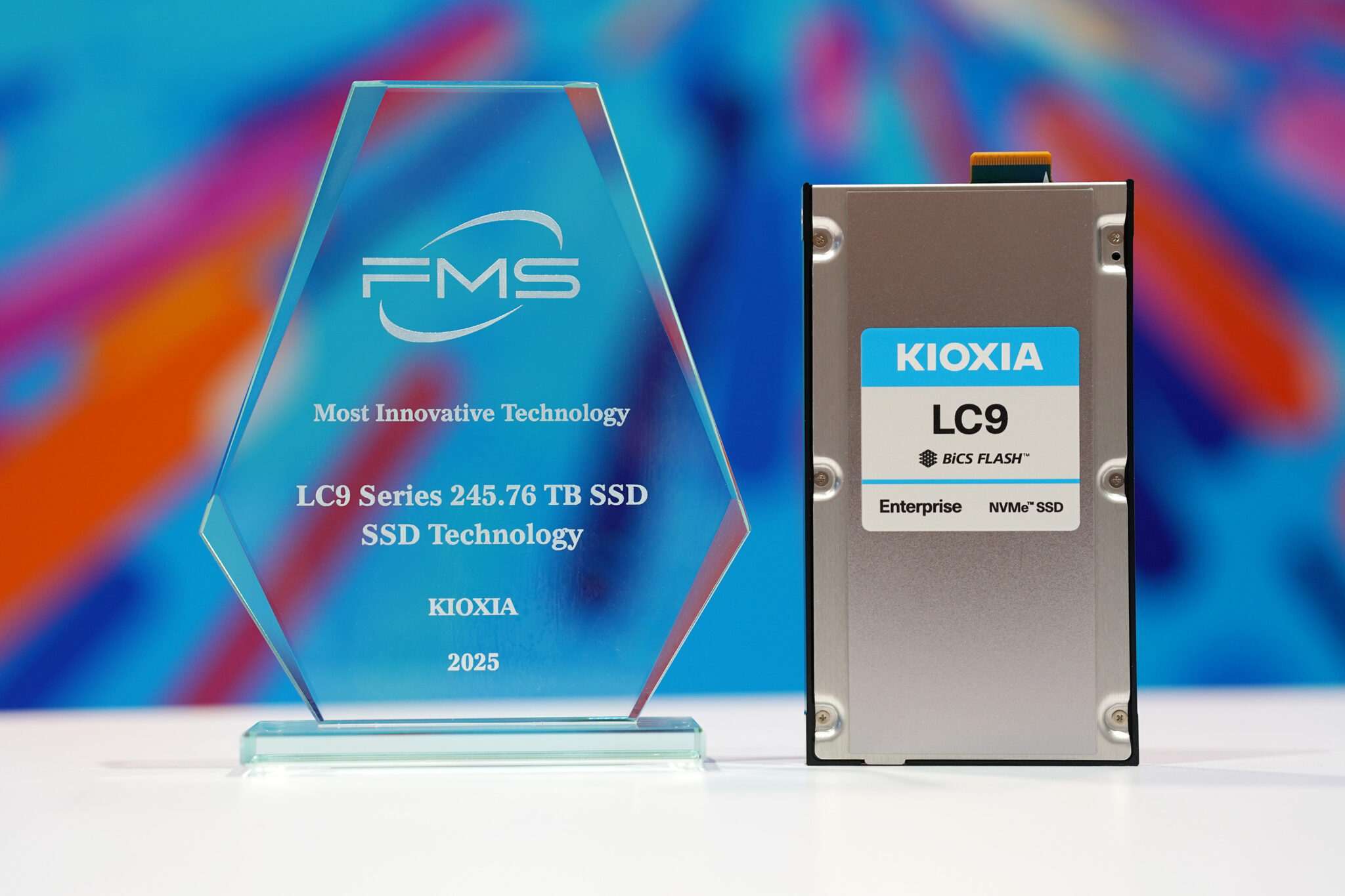 KIOXIA Award Winning 245TB Gen5 LC9 SSD Supported By Gen 5 CD9P & CM9 Enterprise SSDs at FMS ...